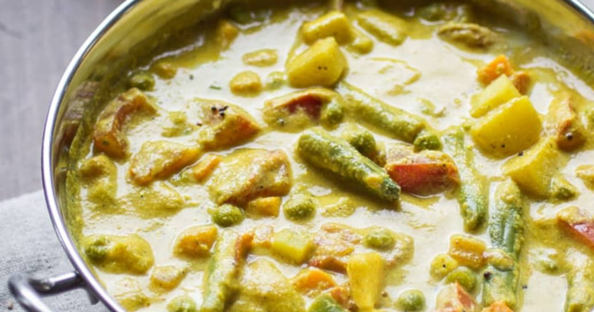 വെജിറ്റബിൾ കുറുമ രുചികരമാക്കാൻ ഇതുകൂടി ഒന്ന് ചേർത്ത് ഉണ്ടാക്കിനോക്കൂ ...